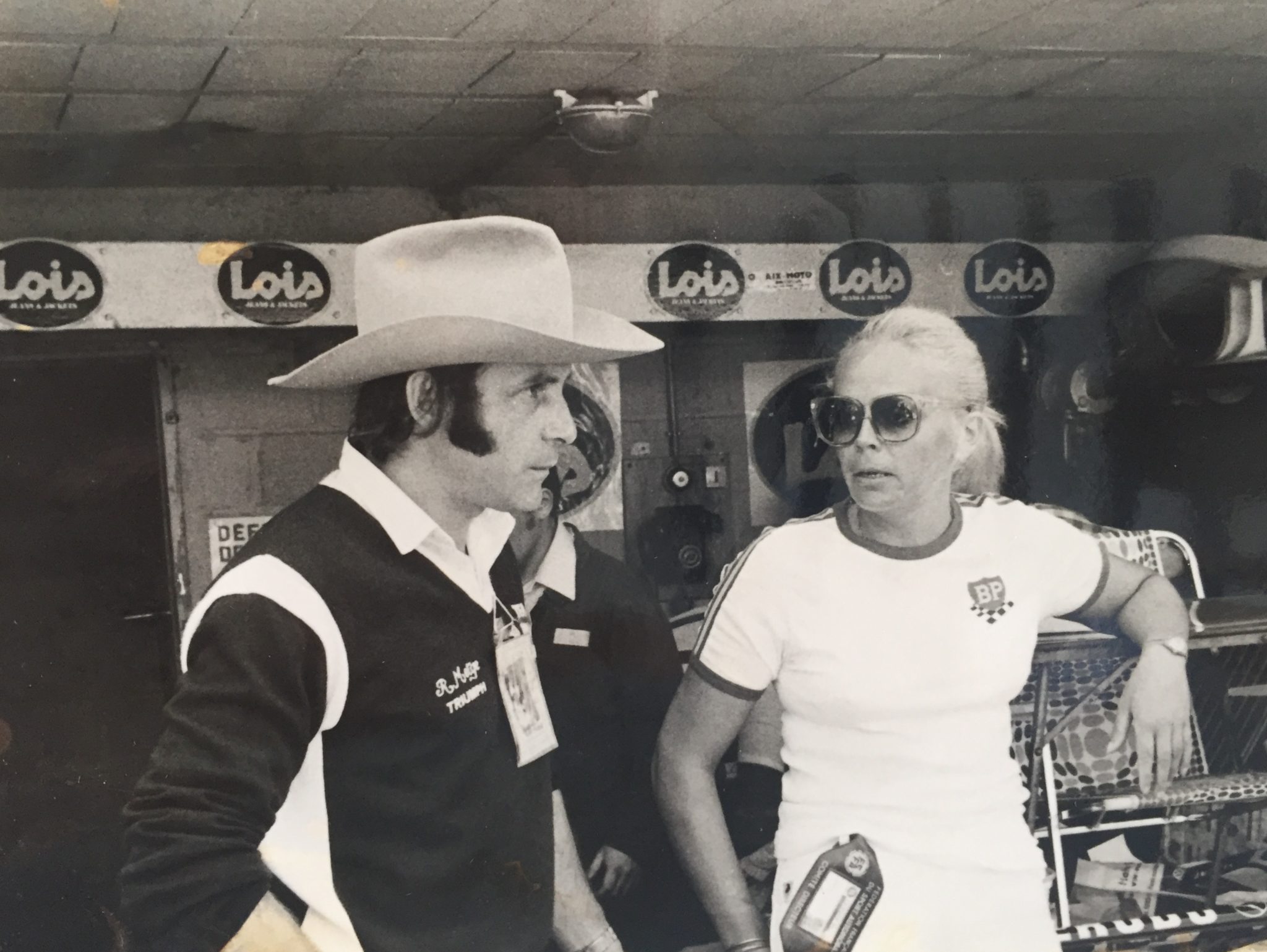 René Metge, Porsche et le Dakar, une histoire sans fin ! • RAID ...